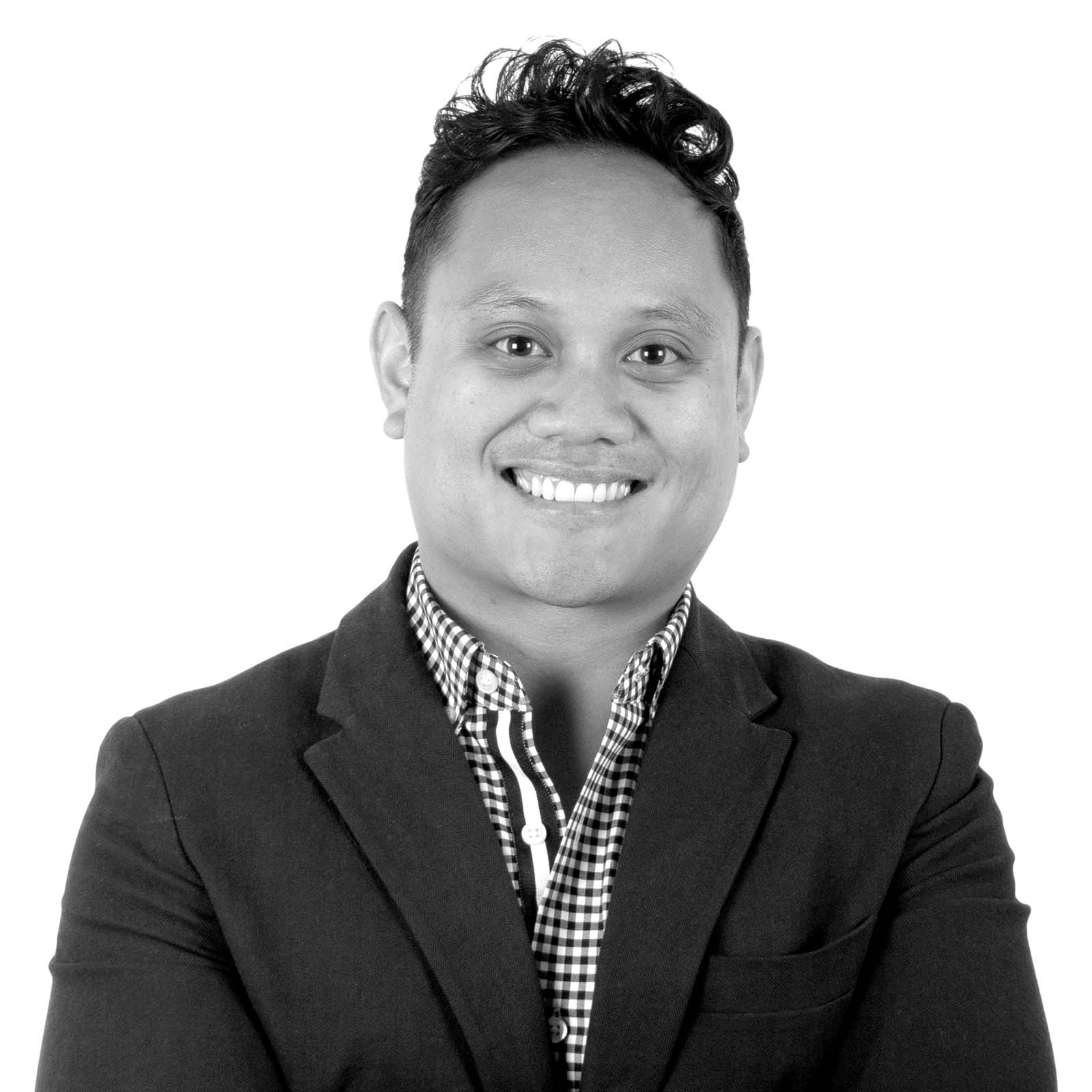 Lee Falcon's Instagram, Twitter & Facebook on IDCrawl